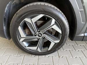 Grey Hyundai Tucson 2021 in Vilnius, with an engine capacity of 1.60 L and mileage of 126 thousand km for 23990 €, photo 38 on AUTOMOTO.COM.LV