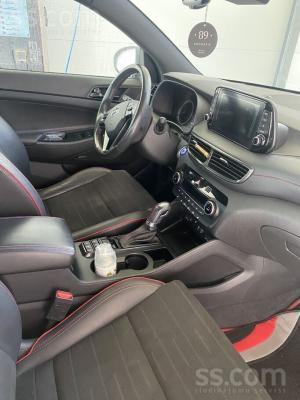 Grey Hyundai Tucson 2021 in Liepaja, with an engine capacity of 1.60 L and mileage of 150 thousand km for 17700 €, photo 5 on AUTOMOTO.COM.LV