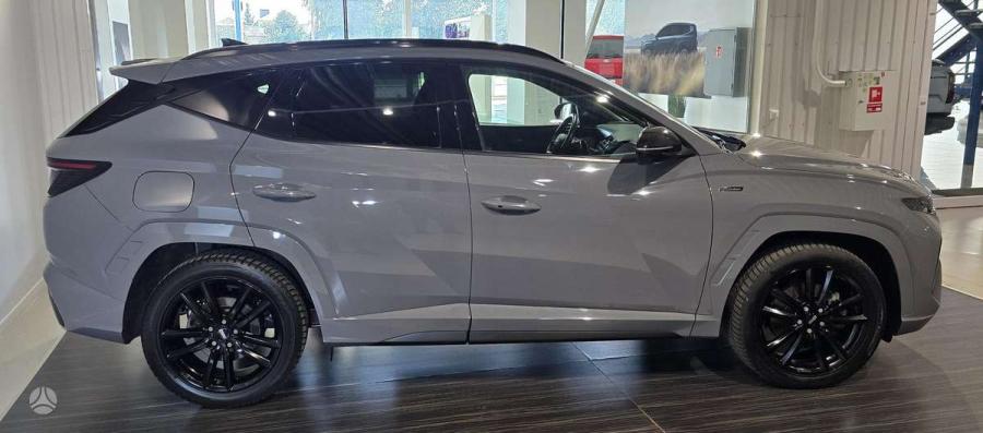 Grey Hyundai Tucson 2021 in Siauliai, with an engine capacity of 1.60 L and mileage of 83 thousand km for 29800 €, photo 7 on AUTOMOTO.COM.LV