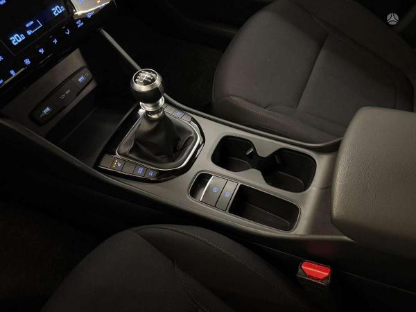 Grey Hyundai Tucson 2021 in Marijampole, with an engine capacity of 1.60 L and mileage of 61 thousand km for 18999 €, photo 4 on AUTOMOTO.COM.LV