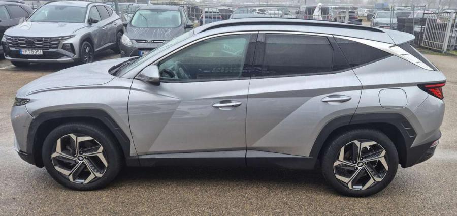 Grey Hyundai Tucson 2022 in Siauliai, with an engine capacity of 1.60 L and mileage of 57 thousand km for 21400 €, photo 6 on AUTOMOTO.COM.LV