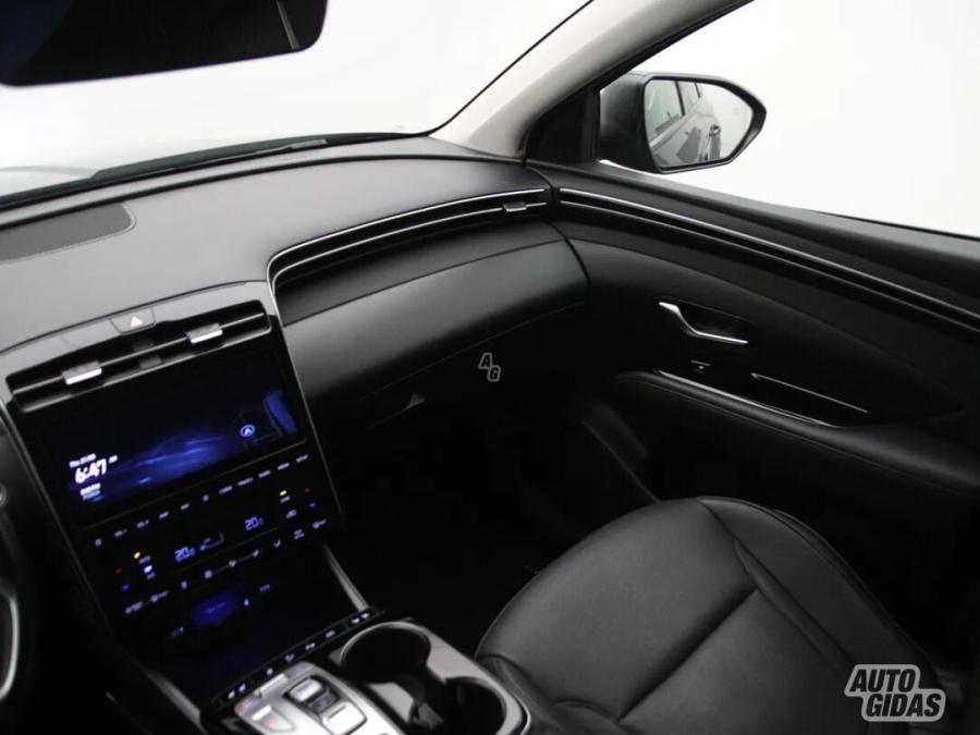 Grey Hyundai Tucson 2022 in Vilnius, with an engine capacity of 1.60 L and mileage of 116 thousand km for 24999 €, photo 22 on AUTOMOTO.COM.LV