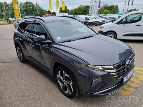 Pelēks Hyundai Tucson 2022 Rīga, ar dzinēja tilpumu 1.60 L un nobraukumu 35 tūkst. km par 23600 €, foto 3 vietnē AUTOMOTO.COM.LV