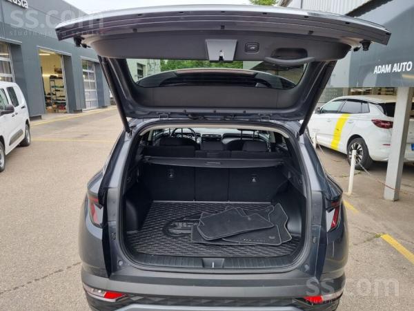 Pelēks Hyundai Tucson 2022 Rīga, ar dzinēja tilpumu 1.60 L un nobraukumu 35 tūkst. km par 23600 €, foto 5 vietnē AUTOMOTO.COM.LV