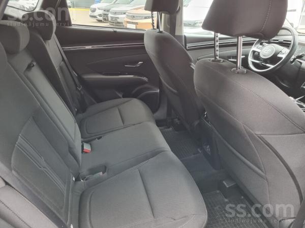 Pelēks Hyundai Tucson 2022 Rīga, ar dzinēja tilpumu 1.60 L un nobraukumu 35 tūkst. km par 23600 €, foto 9 vietnē AUTOMOTO.COM.LV