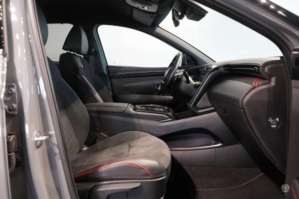 Grey Hyundai Tucson 2022 in Vilnius, with an engine capacity of 1.60 L and mileage of 67 thousand km for 24900 €, photo 9 on AUTOMOTO.COM.LV