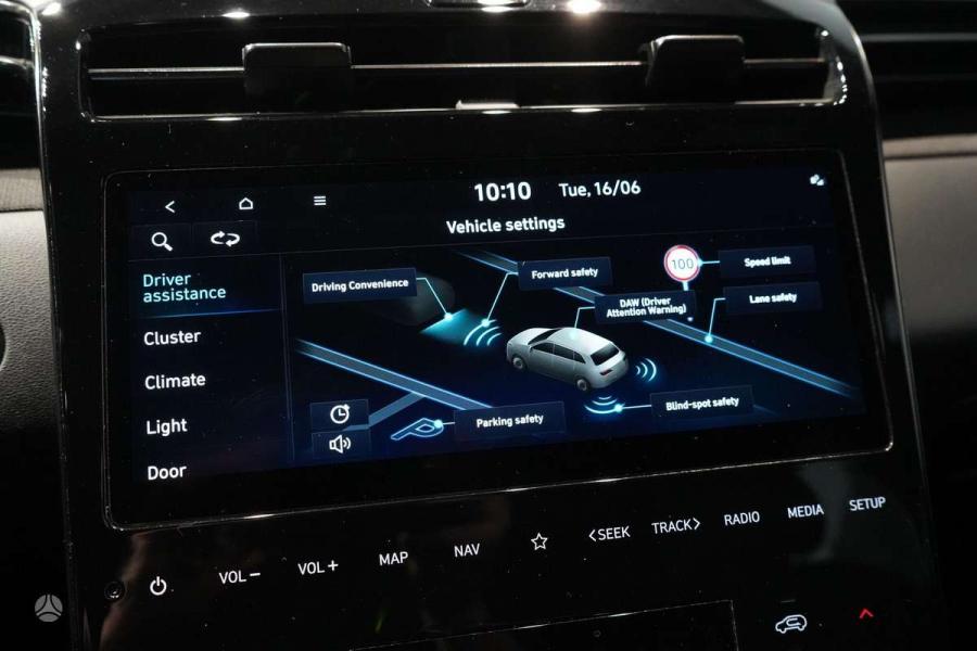Grey Hyundai Tucson 2022 in Vilnius, with an engine capacity of 1.60 L and mileage of 67 thousand km for 24900 €, photo 20 on AUTOMOTO.COM.LV