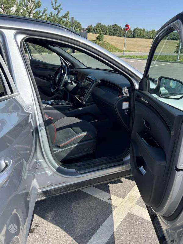 Grey Hyundai Tucson 2022 in Vilnius, with an engine capacity of 1.60 L and mileage of 48 thousand km for 29900 €, photo 7 on AUTOMOTO.COM.LV