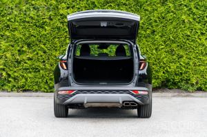 Pelēks Hyundai Tucson 2022 Rīga, ar dzinēja tilpumu 1.60 L un nobraukumu 44 tūkst. km par 25500 €, foto 8 vietnē AUTOMOTO.COM.LV