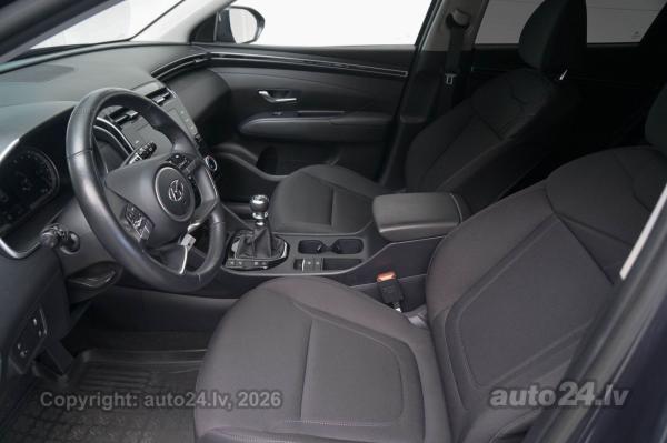 Grey Hyundai Tucson 2022 in Tallinn, with an engine capacity of 1.60 L and mileage of 45 thousand km for 19900 €, photo 7 on AUTOMOTO.COM.LV