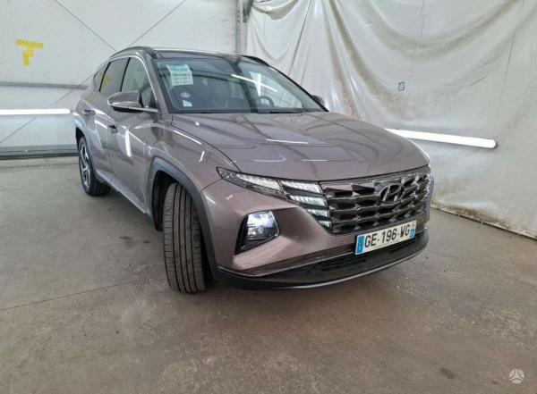 Pelēks Hyundai Tucson 2022 Viļņa, ar dzinēja tilpumu 1.60 L un nobraukumu 109 tūkst. km par 23990 €, foto 2 vietnē AUTOMOTO.COM.LV