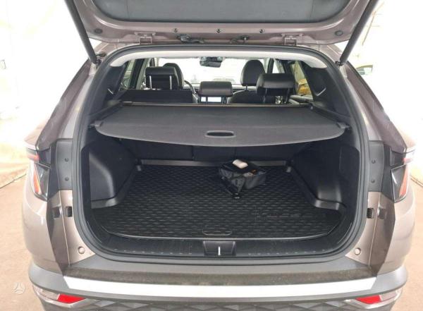 Pelēks Hyundai Tucson 2022 Viļņa, ar dzinēja tilpumu 1.60 L un nobraukumu 109 tūkst. km par 23990 €, foto 7 vietnē AUTOMOTO.COM.LV