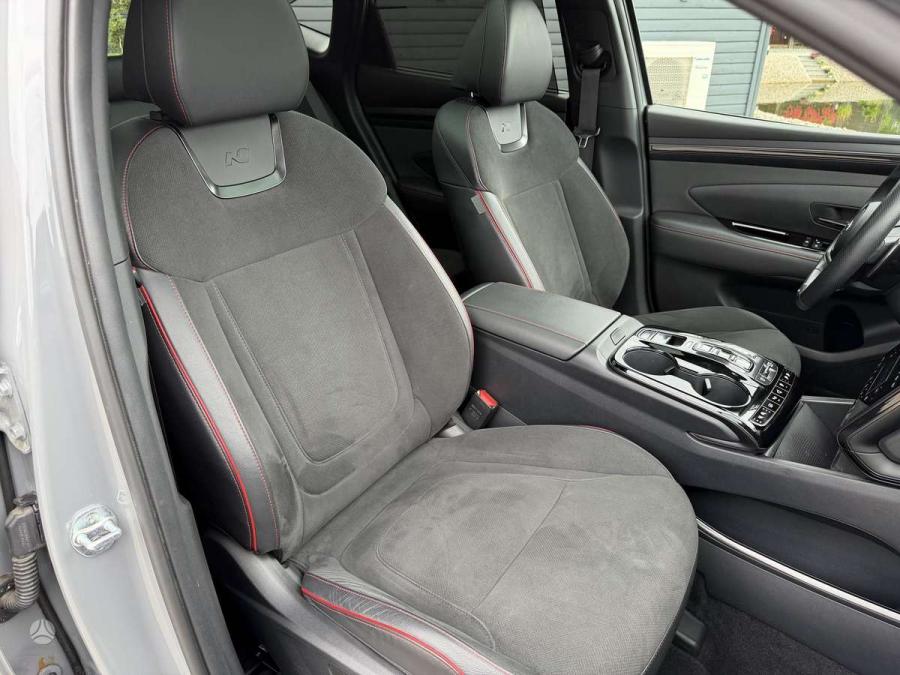 Grey Hyundai Tucson 2022 in Telschi, with an engine capacity of 1.60 L and mileage of 64 thousand km for 28750 €, photo 43 on AUTOMOTO.COM.LV