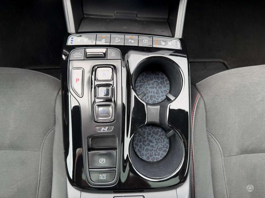 Grey Hyundai Tucson 2022 in Telschi, with an engine capacity of 1.60 L and mileage of 64 thousand km for 28750 €, photo 58 on AUTOMOTO.COM.LV