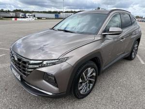 Grey Hyundai Tucson 2022 in Vilnius, with an engine capacity of 1.60 L and mileage of 207 thousand km for 17499 €, photo  on AUTOMOTO.COM.LV