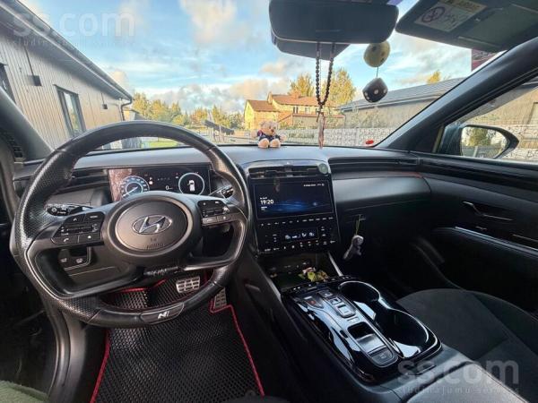 Grey Hyundai Tucson 2022 in Liepaja, with an engine capacity of 1.60 L and mileage of 70 thousand km for 24990 €, photo 4 on AUTOMOTO.COM.LV