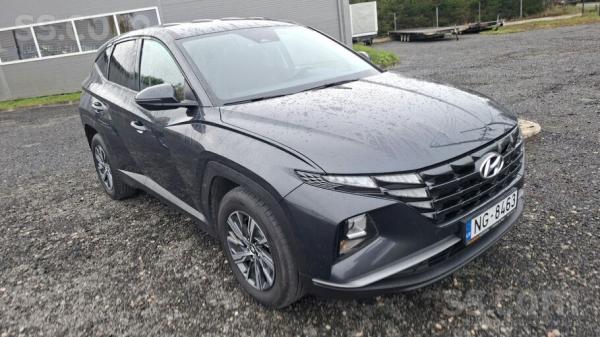 Grey Hyundai Tucson 2022 in Riga, with an engine capacity of 1.60 L and mileage of 163 thousand km for 18500 €, photo 1 on AUTOMOTO.COM.LV