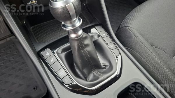 Grey Hyundai Tucson 2022 in Riga, with an engine capacity of 1.60 L and mileage of 163 thousand km for 18500 €, photo 9 on AUTOMOTO.COM.LV