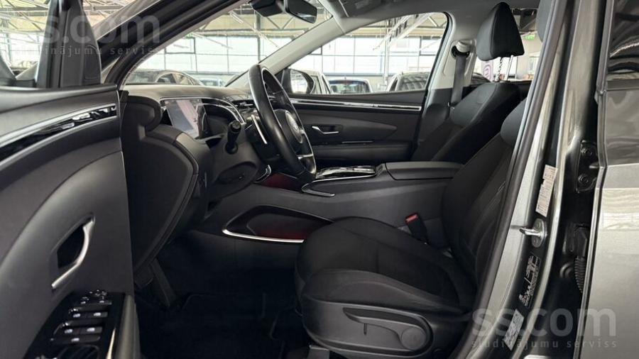 Pelēks Hyundai Tucson 2023 Rīga, ar dzinēja tilpumu 1.60 L un nobraukumu 56 tūkst. km par 25500 €, foto 10 vietnē AUTOMOTO.COM.LV