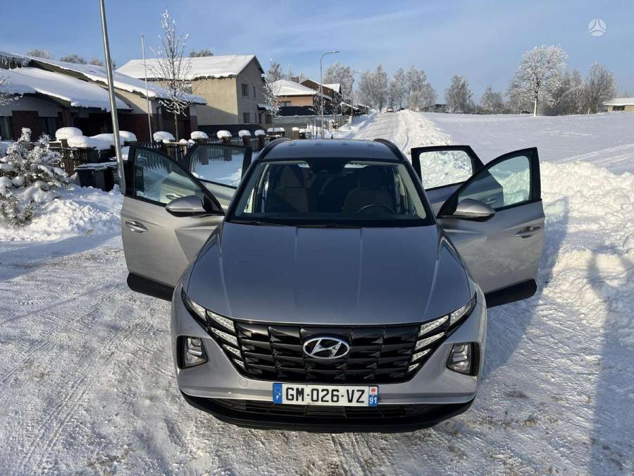 Grey Hyundai Tucson 2023 in Telschi, with an engine capacity of 1.60 L and mileage of 107 thousand km for 22700 €, photo 3 on AUTOMOTO.COM.LV