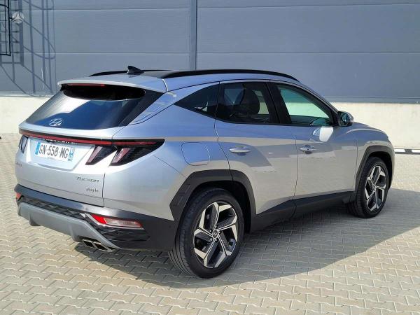 Grey Hyundai Tucson 2023 in Siauliai, with an engine capacity of 1.60 L and mileage of 135 thousand km for 24950 €, photo 5 on AUTOMOTO.COM.LV