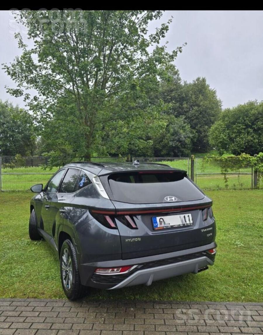Grey Hyundai Tucson 2023 in Tukums, with an engine capacity of 1.60 L and mileage of 42 thousand km for 27000 €, photo 6 on AUTOMOTO.COM.LV