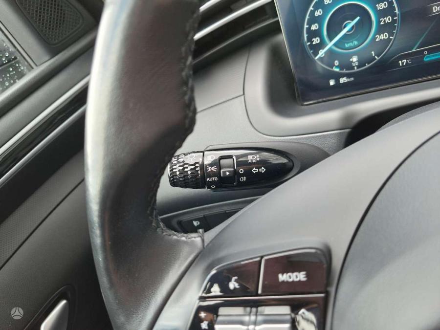 Grey Hyundai Tucson 2023 in Vilnius, with an engine capacity of 1.60 L and mileage of 39 thousand km for 23900 €, photo 16 on AUTOMOTO.COM.LV