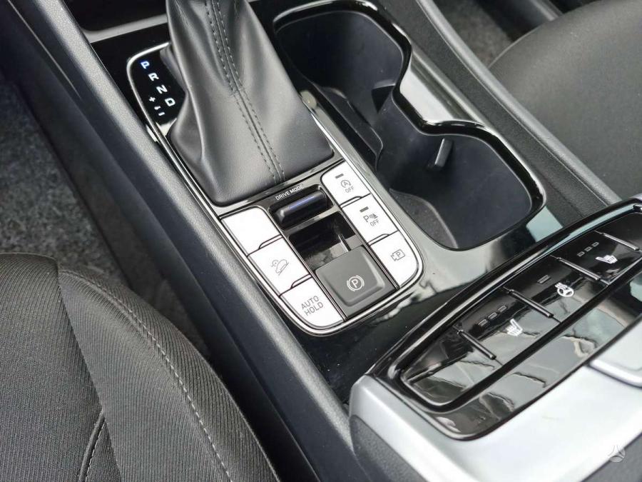 Grey Hyundai Tucson 2023 in Vilnius, with an engine capacity of 1.60 L and mileage of 39 thousand km for 23900 €, photo 22 on AUTOMOTO.COM.LV