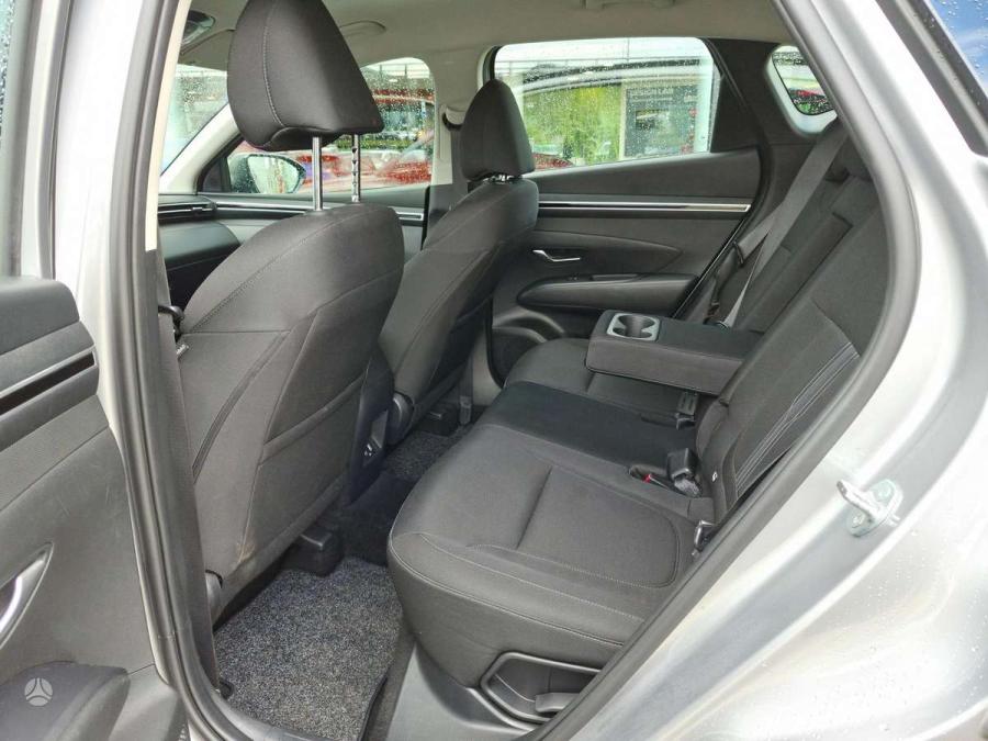 Grey Hyundai Tucson 2023 in Vilnius, with an engine capacity of 1.60 L and mileage of 39 thousand km for 23900 €, photo 24 on AUTOMOTO.COM.LV