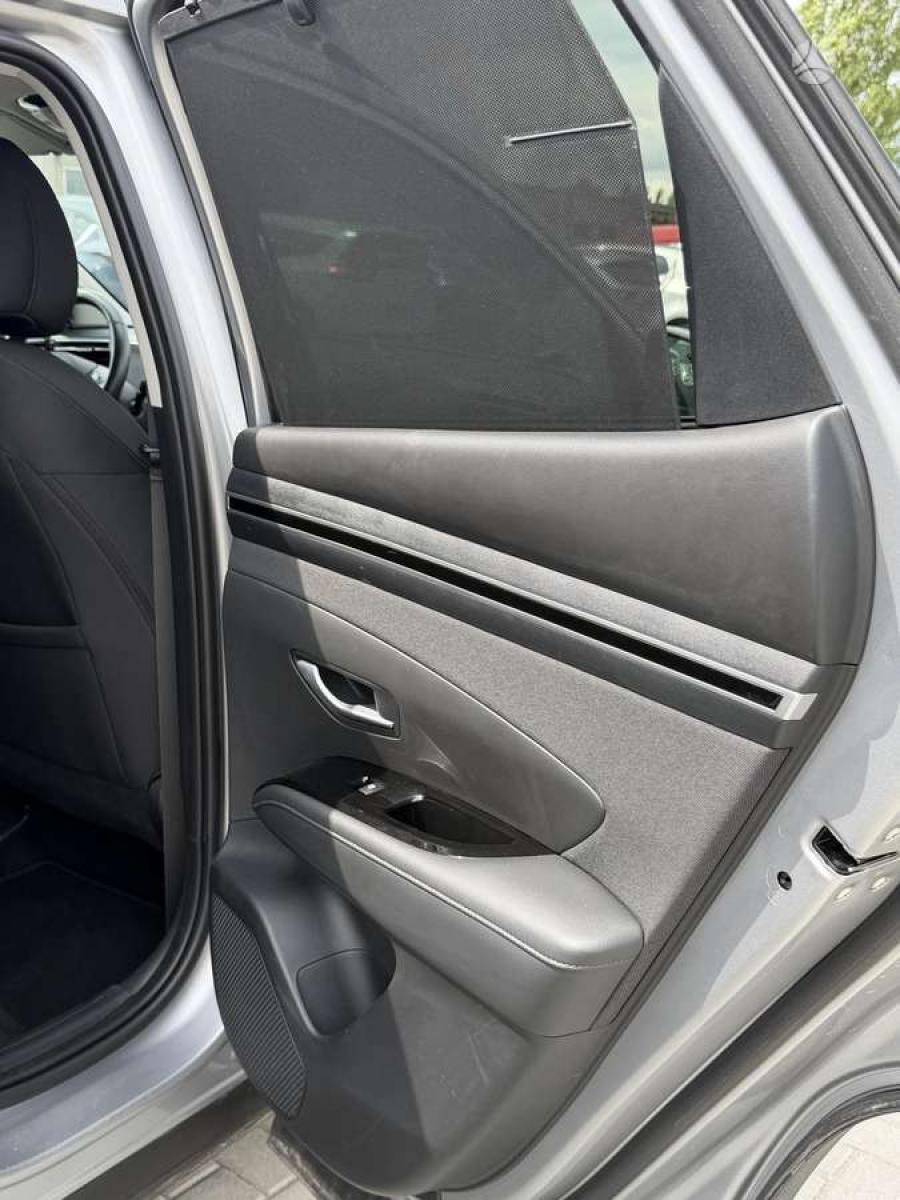 Grey Hyundai Tucson 2023 in Taurage, with an engine capacity of 1.60 L and mileage of 162 thousand km for 18300 €, photo 12 on AUTOMOTO.COM.LV