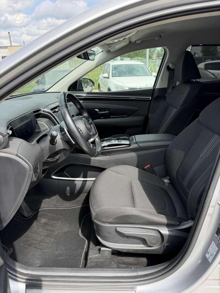 Grey Hyundai Tucson 2023 in Taurage, with an engine capacity of 1.60 L and mileage of 162 thousand km for 18300 €, photo 19 on AUTOMOTO.COM.LV