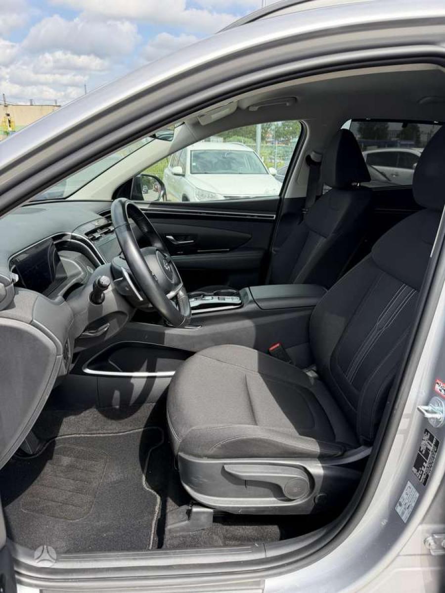 Grey Hyundai Tucson 2023 in Taurage, with an engine capacity of 1.60 L and mileage of 162 thousand km for 18300 €, photo 20 on AUTOMOTO.COM.LV