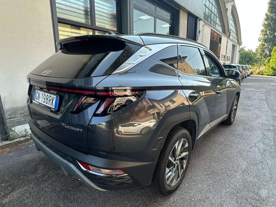 Grey Hyundai Tucson 2023 in Vilnius, with an engine capacity of 0.00 L and mileage of 154 thousand km for 15900 €, photo 4 on AUTOMOTO.COM.LV