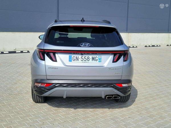 Grey Hyundai Tucson 2023 in Siauliai, with an engine capacity of 1.60 L and mileage of 135 thousand km for 24550 €, photo 4 on AUTOMOTO.COM.LV