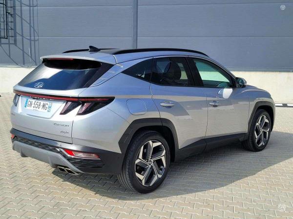 Grey Hyundai Tucson 2023 in Siauliai, with an engine capacity of 1.60 L and mileage of 135 thousand km for 24550 €, photo 6 on AUTOMOTO.COM.LV