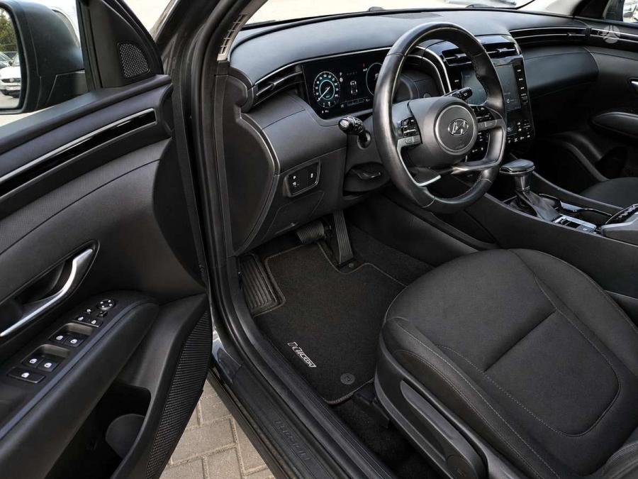 Grey Hyundai Tucson 2023 in Vilnius, with an engine capacity of 1.60 L and mileage of 95 thousand km for 23550 €, photo 9 on AUTOMOTO.COM.LV