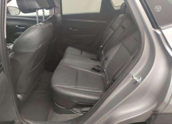 Pelēks Hyundai Tucson 2023 Viļņa, ar dzinēja tilpumu 1.60 L un nobraukumu 125 tūkst. km par 23490 €, foto 6 vietnē AUTOMOTO.COM.LV