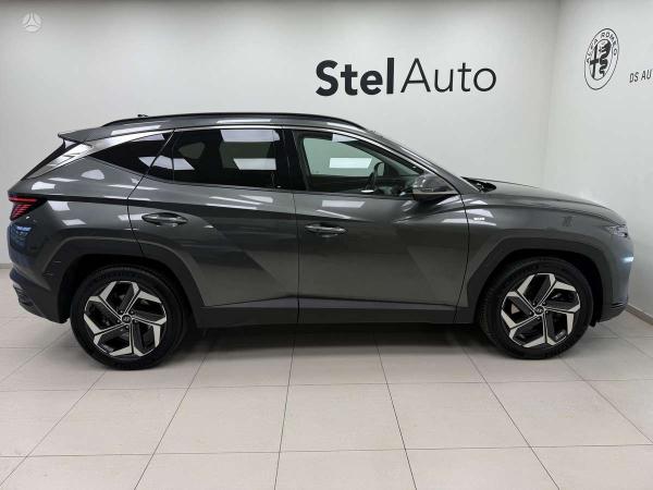 Pelēks Hyundai Tucson 2023 Viļņa, ar dzinēja tilpumu 1.60 L un nobraukumu 39 tūkst. km par 24790 €, foto 6 vietnē AUTOMOTO.COM.LV