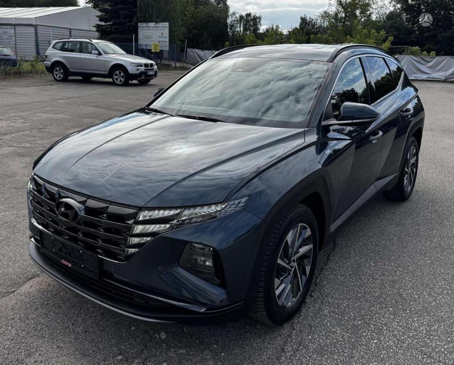 Grey Hyundai Tucson 2023 in Panevezys, with an engine capacity of 1.60 L and mileage of 123 thousand km for 17400 €, photo 3 on AUTOMOTO.COM.LV