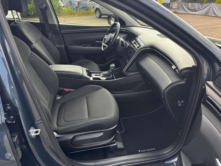 Grey Hyundai Tucson 2023 in Panevezys, with an engine capacity of 1.60 L and mileage of 123 thousand km for 17400 €, photo 11 on AUTOMOTO.COM.LV