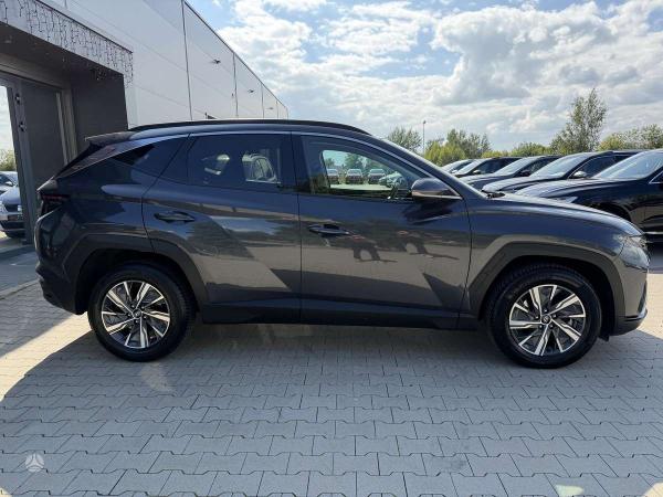 Hyundai Tucson 2023 Šauļi vietnē Pelēks Hyundai Tucson 2023 Šauļi, ar dzinēja tilpumu 1.60 L un nobraukumu 161 tūkst. km par 19990 €, foto 4 vietnē AUTOMOTO.COM.LV