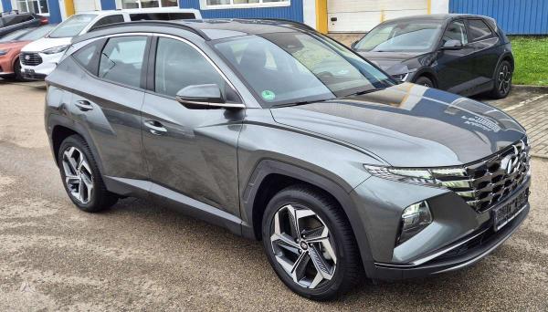 Grey Hyundai Tucson 2023 in Siauliai, with an engine capacity of 1.60 L and mileage of 44 thousand km for 22400 €, photo 1 on AUTOMOTO.COM.LV