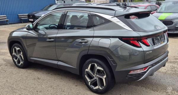 Grey Hyundai Tucson 2023 in Siauliai, with an engine capacity of 1.60 L and mileage of 44 thousand km for 22400 €, photo 6 on AUTOMOTO.COM.LV