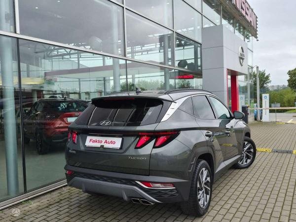 Pelēks Hyundai Tucson 2023 Viļņa, ar dzinēja tilpumu 1.60 L un nobraukumu 48 tūkst. km par 23900 €, foto 5 vietnē AUTOMOTO.COM.LV
