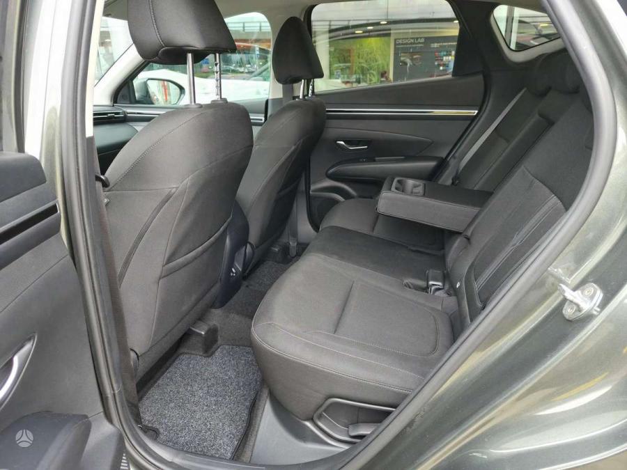 Grey Hyundai Tucson 2023 in Vilnius, with an engine capacity of 1.60 L and mileage of 48 thousand km for 23900 €, photo 25 on AUTOMOTO.COM.LV