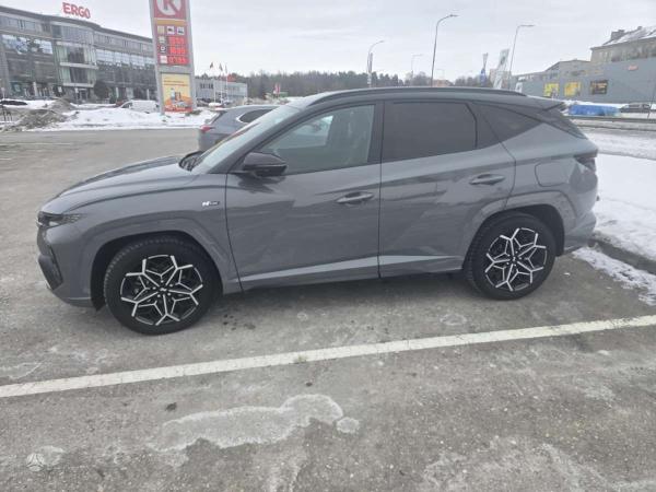 Grey Hyundai Tucson 2024 in Vilnius, with an engine capacity of 1.60 L and mileage of 25 thousand km for 34000 €, photo 2 on AUTOMOTO.COM.LV