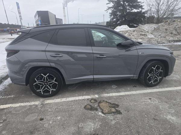 Grey Hyundai Tucson 2024 in Vilnius, with an engine capacity of 1.60 L and mileage of 25 thousand km for 34000 €, photo 6 on AUTOMOTO.COM.LV