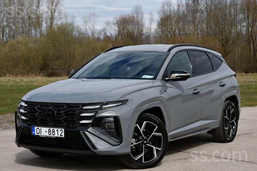 Grey Hyundai Tucson 2024 in Riga, with an engine capacity of 1.60 L and mileage of 9 thousand km for 33650 €, photo 1 on AUTOMOTO.COM.LV