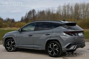 Grey Hyundai Tucson 2024 in Riga, with an engine capacity of 1.60 L and mileage of 9 thousand km for 33650 €, photo 5 on AUTOMOTO.COM.LV