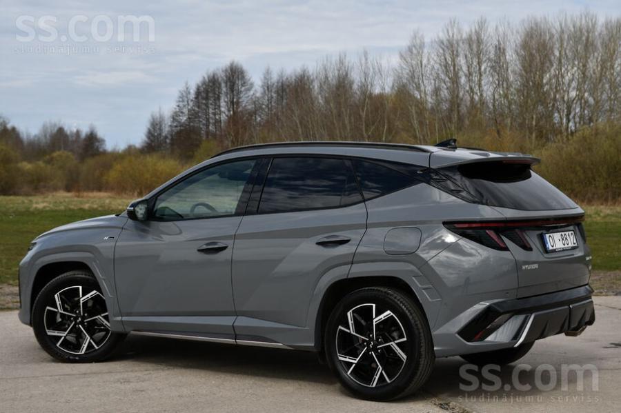 Grey Hyundai Tucson 2024 in Riga, with an engine capacity of 1.60 L and mileage of 9 thousand km for 33650 €, photo 5 on AUTOMOTO.COM.LV